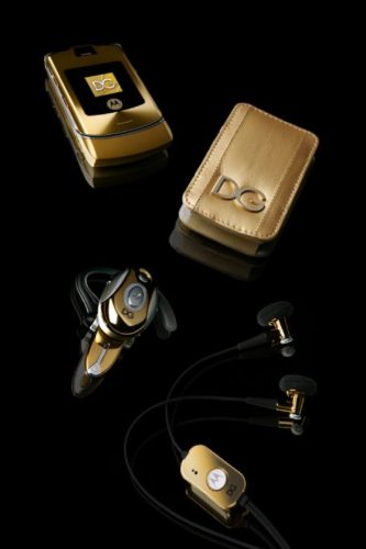Motorola and Dolce & Gabbana unveil new gold & silver RAZR V3i